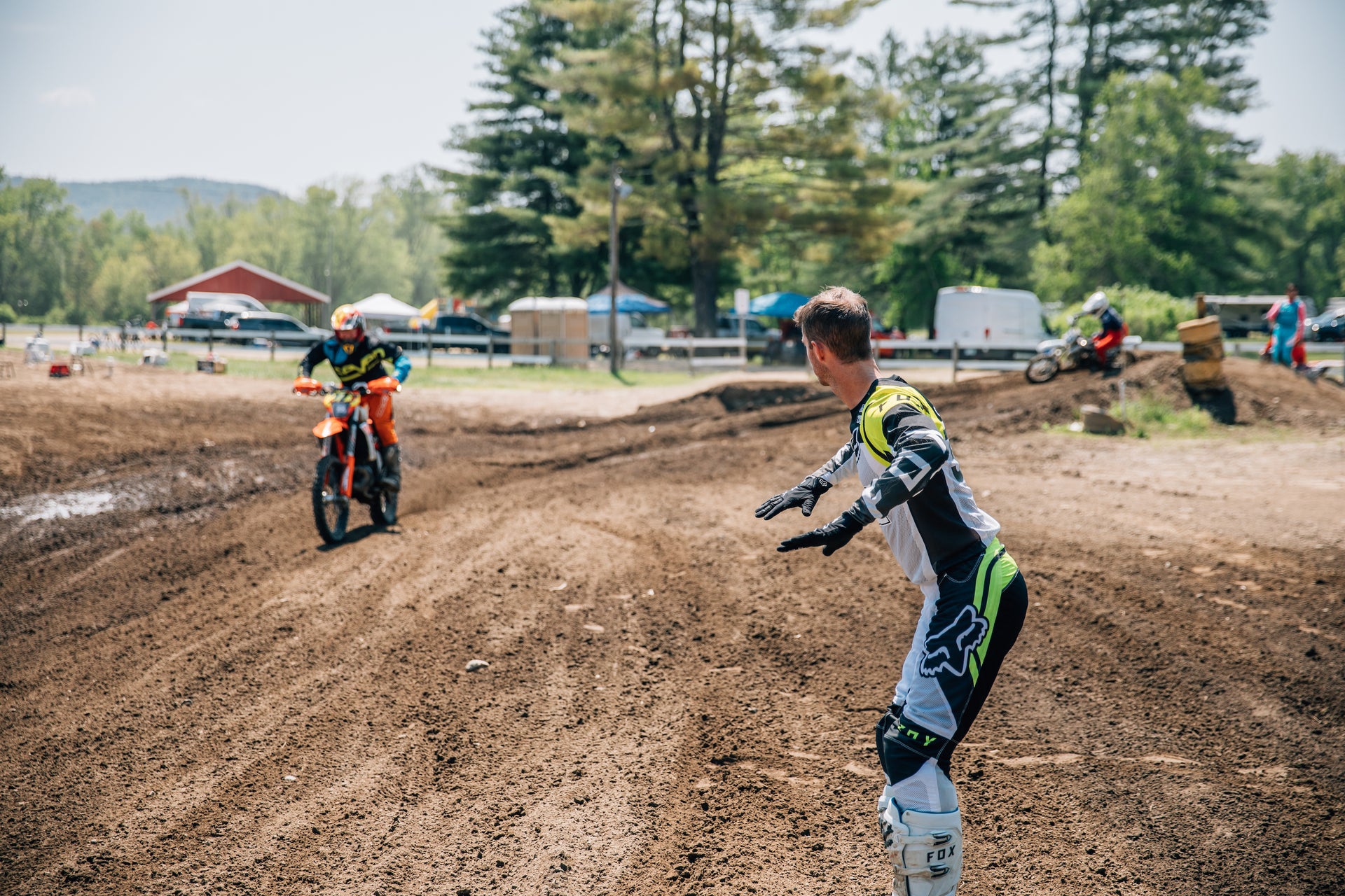 Mastering The Attack Position in Dirt Bike Riding – The Moto Academy